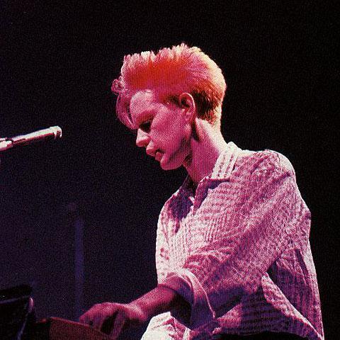 Andrew Fletcher - www.depechemode.be