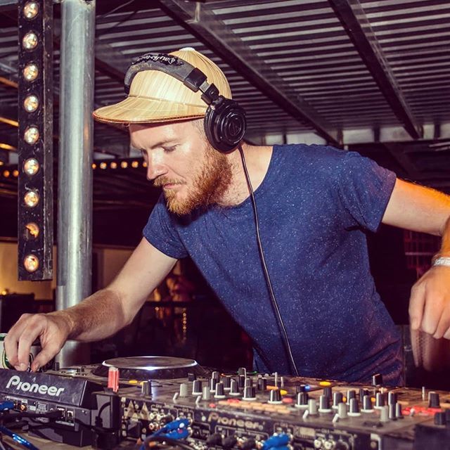 Coh-hul has published his playlist for his new show 'Play it Loud' 01.